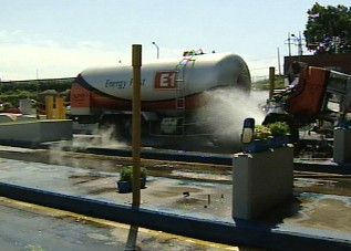 LPG 운반차 전복