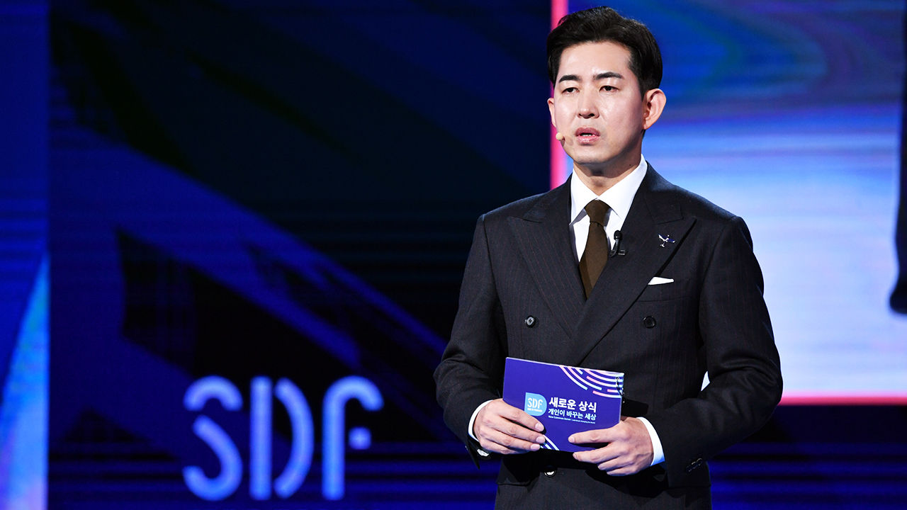 [SDF2018 포토] '용기를 낼 수 없는 사회'로 강연하는 박창진 전 대한항공 사무장