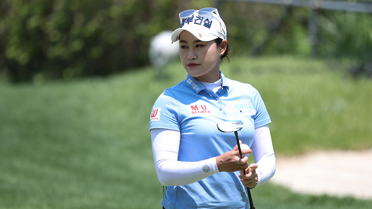 지한솔, KLPGA 투어 E1 채리티오픈 우승…3년 6개월 만에 2승째