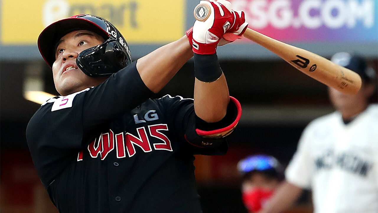 '김민성 만루포' LG, SSG 추격 불씨 살렸다…KIA는 5위 굳히기