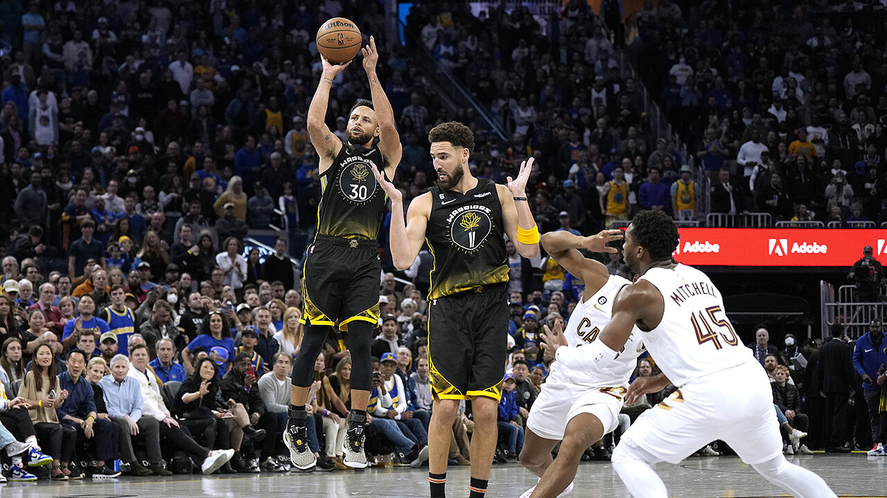 커리 2경기 연속 40득점 이상…NBA 골든스테이트, 시즌 첫 2연승