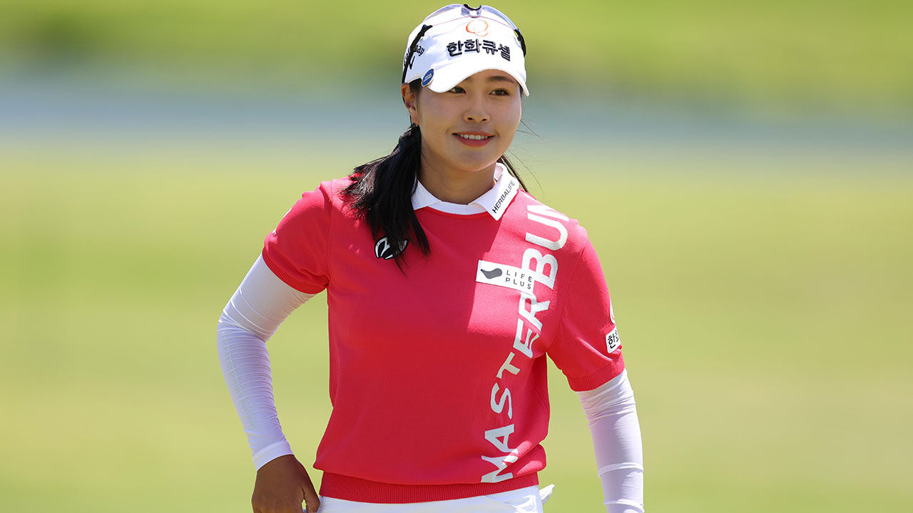 성유진, LPGA 롯데 챔피언십 3R 1타 차 1위
