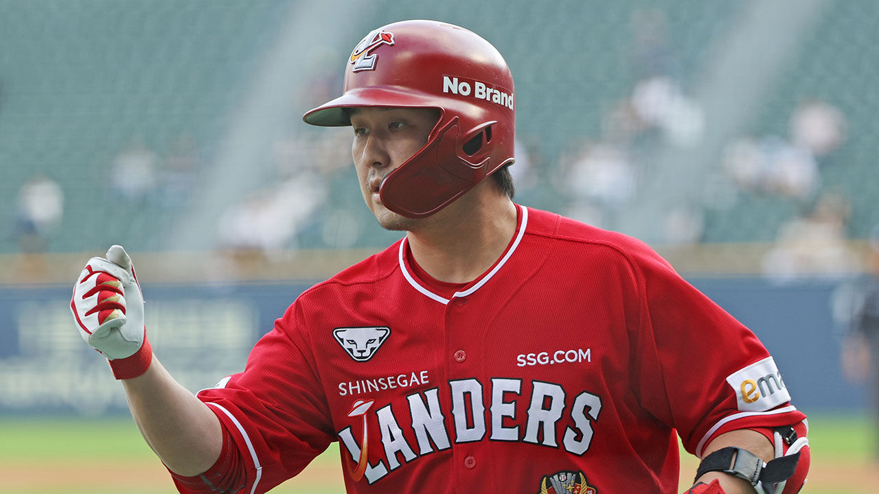 SSG 최정, 생애 두 번째 월간 MVP 수상…2019년 이후 4년만