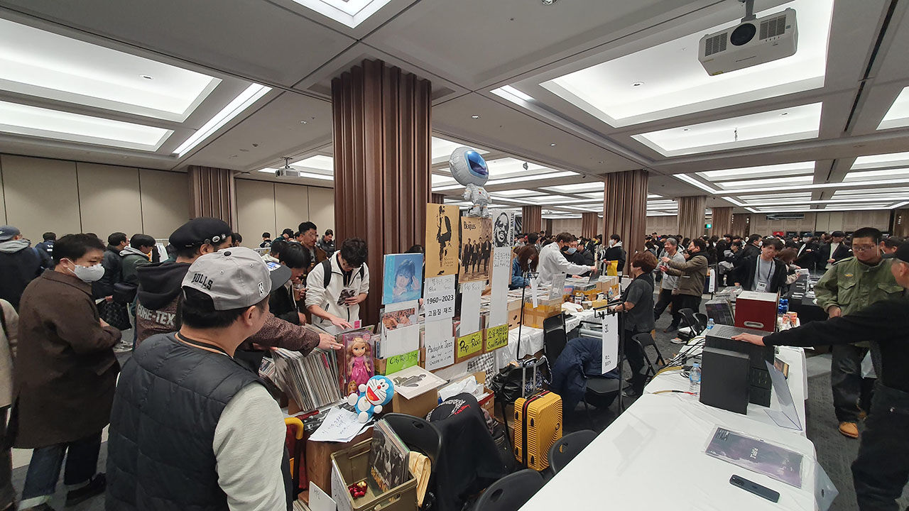 서울레코드페어 코엑스에서 개막…한국 LP 시장 열기 실감