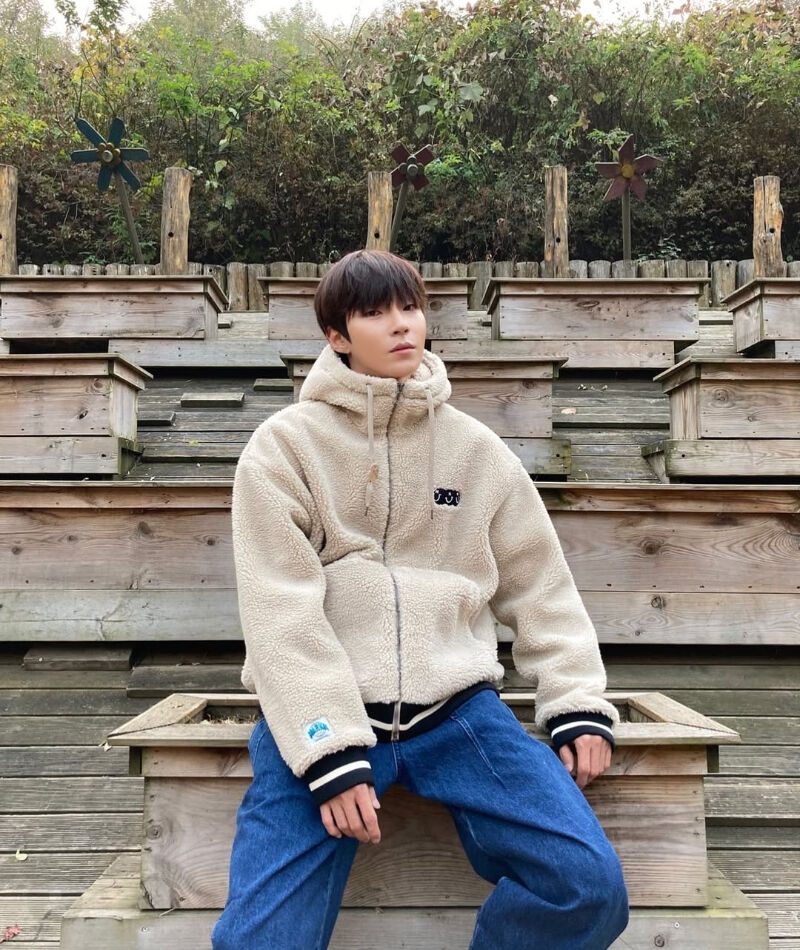 [SBS Star] "Everything About Him..." Hwang In Youp Expresses His Deep ...