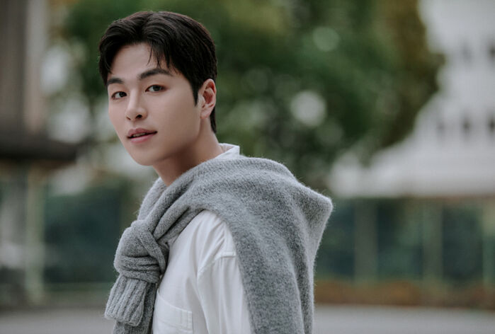 iKON JU-NE Praises Lee Yi Kyung's Professionalism to the Skies