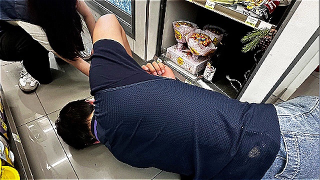 Convenience Store Clerk Gets Down on the Floor: "This Is True National ...