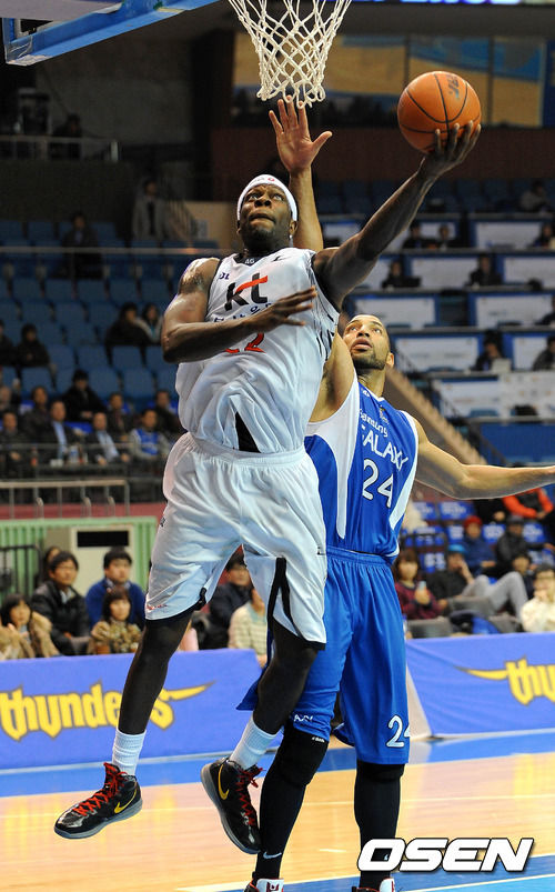 SBS Golf 뉴스 : 전체 뉴스 : KBL, 역대 정규경기 통산 한시즌 최다관중 기록 눈앞 : SBS Golf