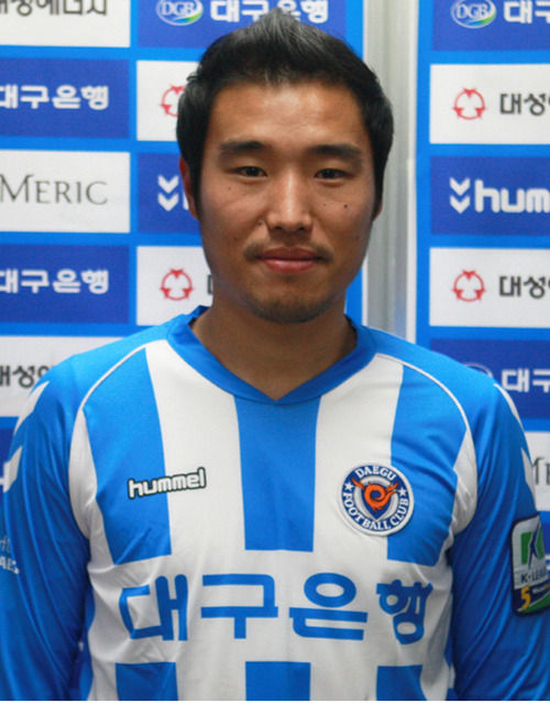 SBS 스포츠 골프 뉴스 : 전체뉴스 : '버저비터 시저스킥' 이진호, K리그 10R MVP : SBS