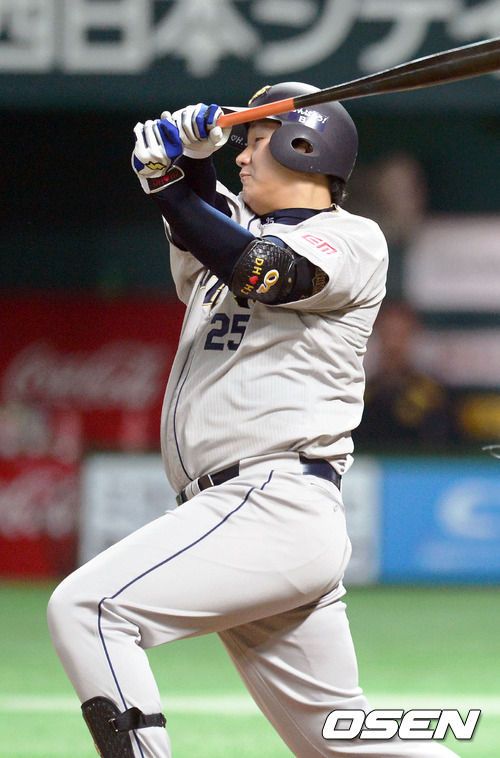 SBS 스포츠 골프 뉴스 : 전체뉴스 : '첫 타율 2위' 이대호, NPB 12번째 타격 3관왕 시동 : SBS