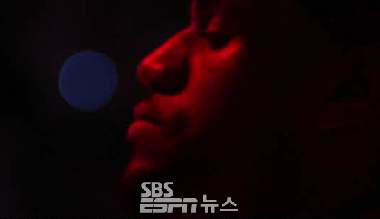 SBS 스포츠 골프 뉴스 : 전체뉴스 : [영상] THIS IS BASKETBALL - '르브론 VS 코비' 제2의 조던은? : SBS