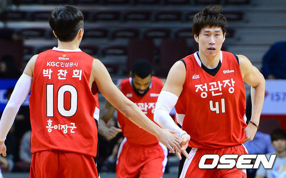 SBS 스포츠 골프 뉴스 : 전체뉴스 : [KBL 개막] 행운 KGC, 최고의 국내 선수진…웃음 원동력 : SBS