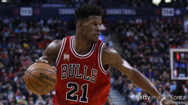 SBS 스포츠 골프 뉴스 : 전체뉴스 : [NBA] '버틀러 후반에만 40점' 시카고, 토론토에 역전승 : SBS