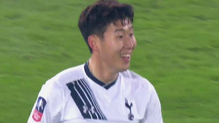 SBS 스포츠 골프 뉴스 : 전체뉴스 : [EPL] 손흥민, 토트넘 비만퇴치 봉사활동 참가 : SBS