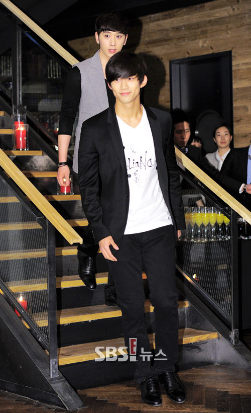 [포토]2PM 택연-찬성, '영화 소문 듣고 왔어요'