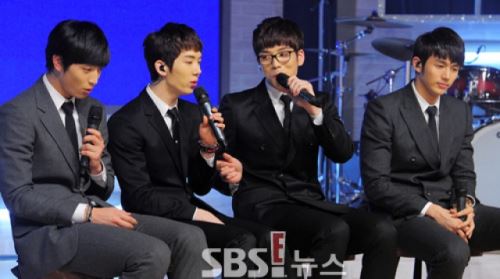 [포토]2AM, '4명이 다시 모여 든든해요'