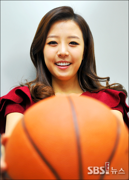 [E!포토]배지현 아나운서, '겨울에는 농구에 빠져있어요'