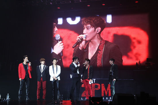 [E!포토]2PM, 아시아 투어 마무리 '소감이 빠질 수 없죠?'