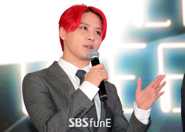 [E포토]JYJ준수, '뮤지컬 준비로 빨간머리 했어요'