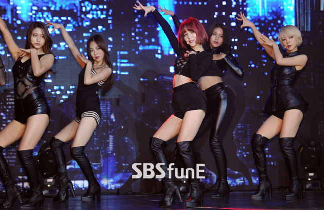 [E포토]'사뿐사뿐'으로 돌아온 AOA