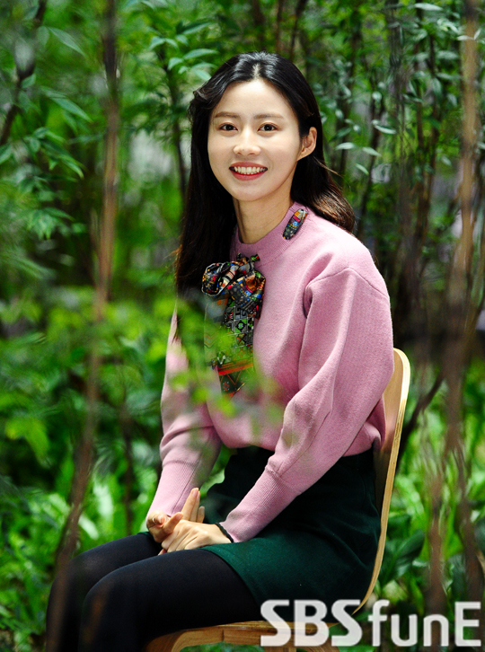 인터뷰 탈북 미녀배우 김아라 마동석 씨 북한에서 인기 많을 것