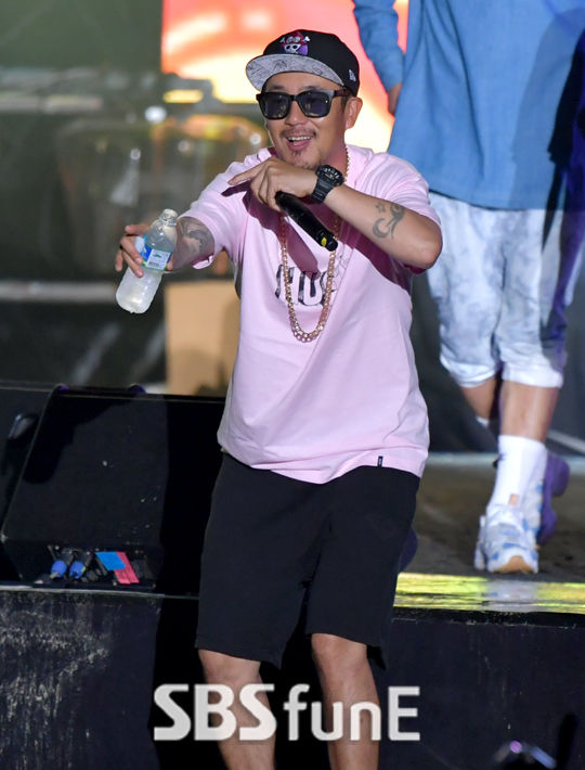 [E포토]Dj DOC 이하늘, 오늘 신나게 놀아보는거야∼