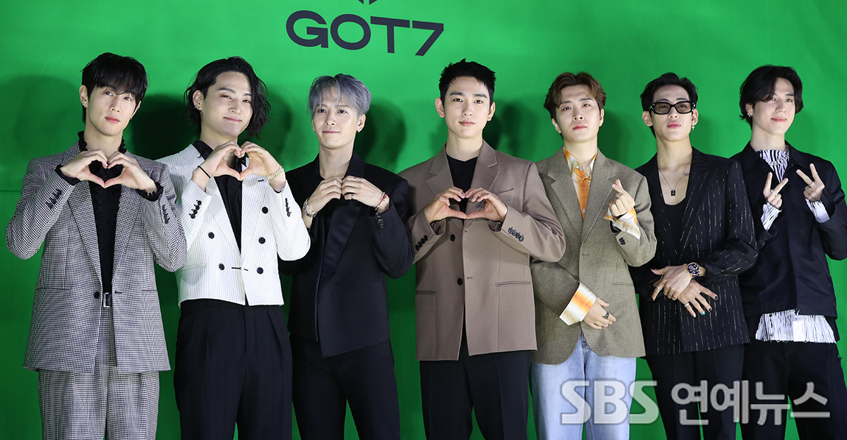 [Throwback] GOT7 Reunites With First Full-Group Comeback in 15 Months