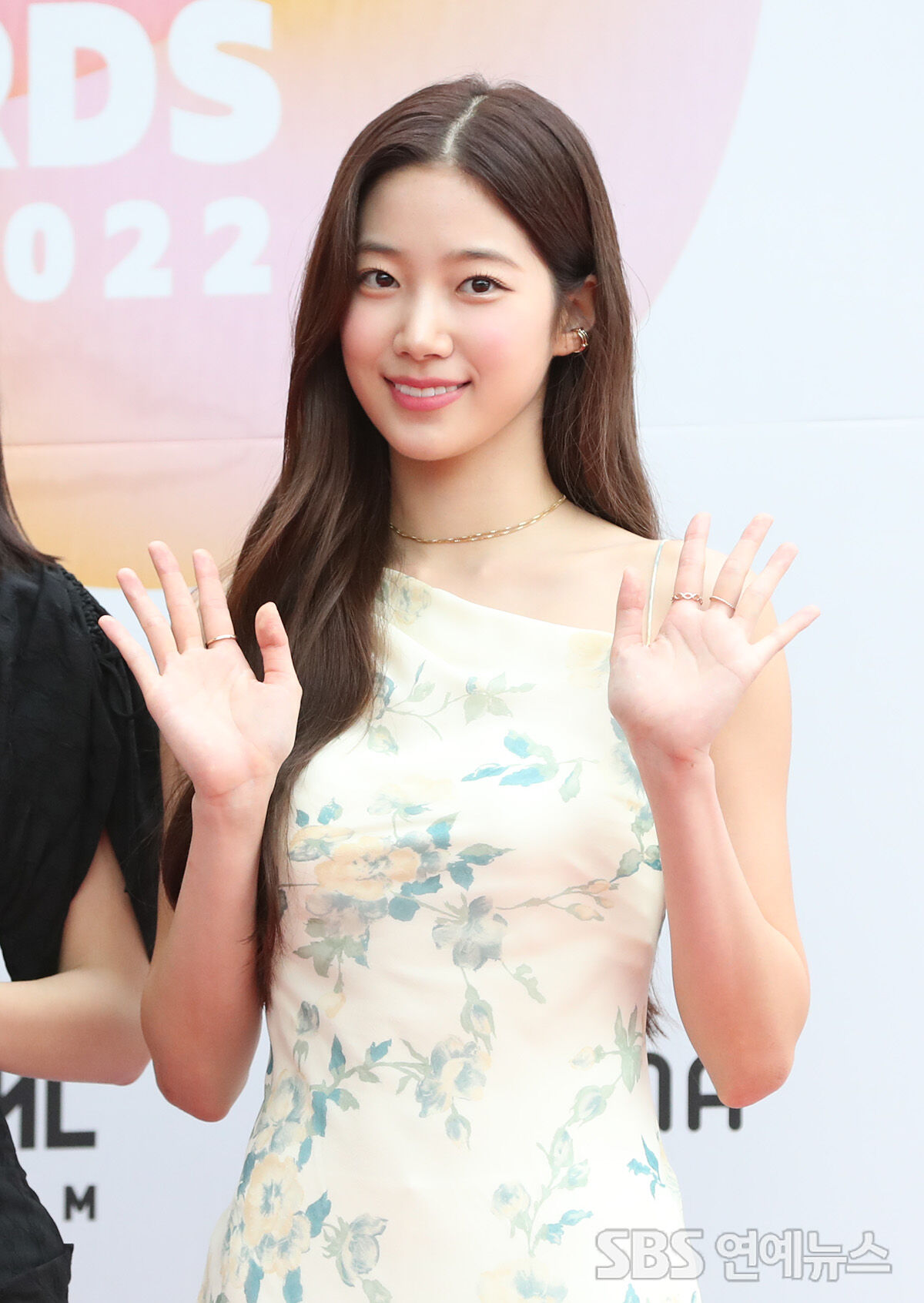 [E포토] 르세라핌 카즈하, '수지가 보인다'