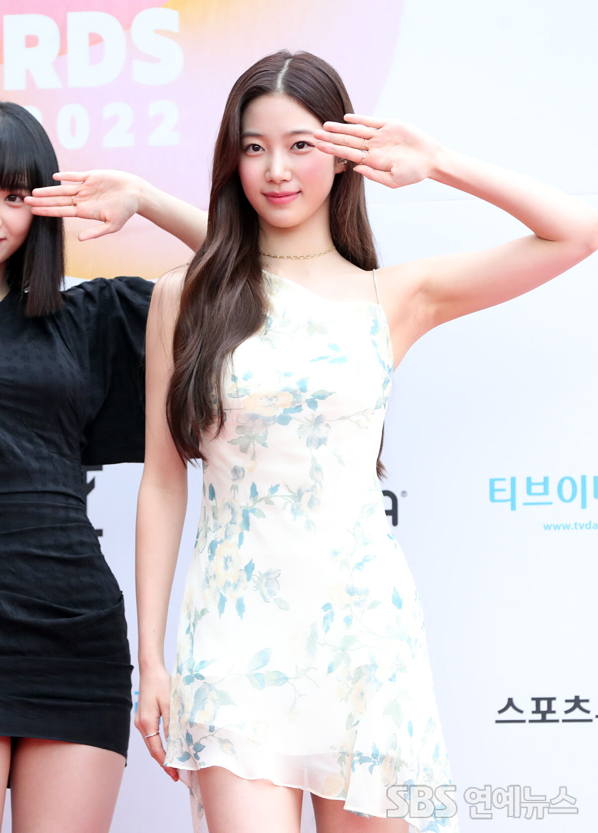 [E포토] 르세라핌 카즈하, '수지가 보인다'