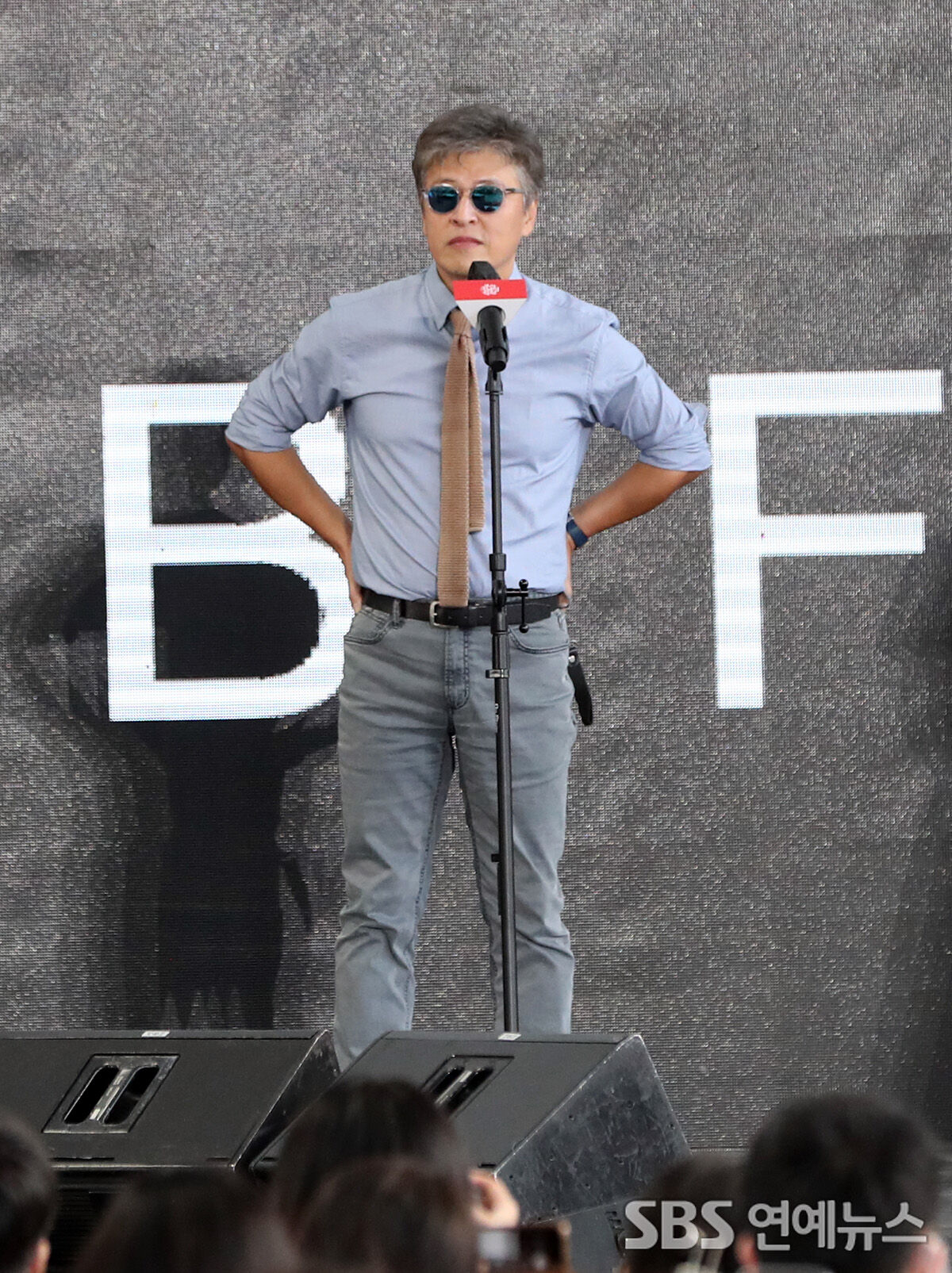 [27th BIFF] 권해효-조윤희 부부, '전날 과음으로 선글라스를'