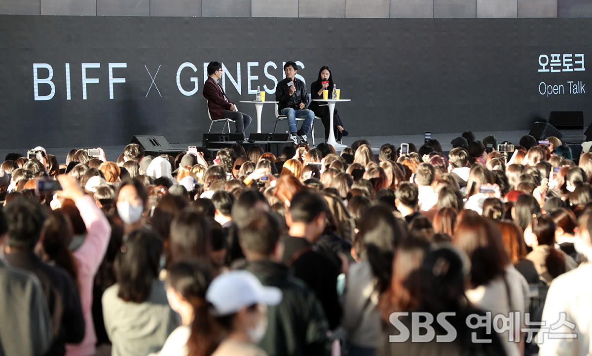 [27th BIFF] 관객들과의 오픈토크 참석한 양조위