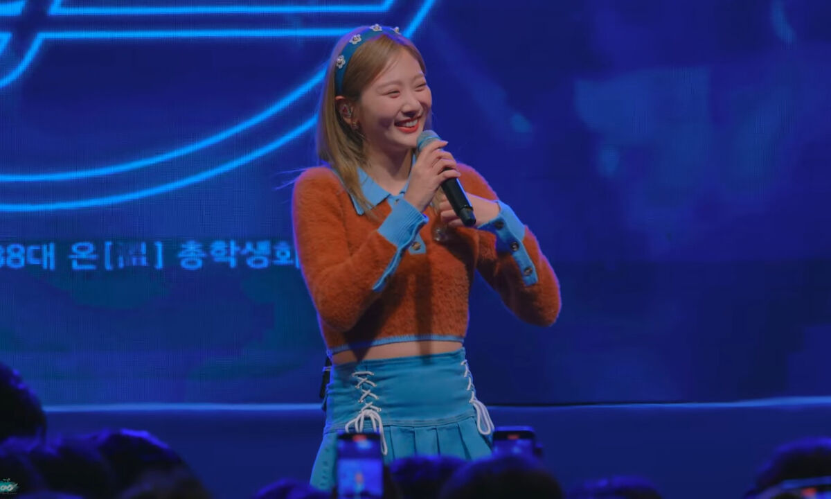 "사진은 이따가!"…볼빨간사춘기 안지영, '관객 난입'에 침착한 대처