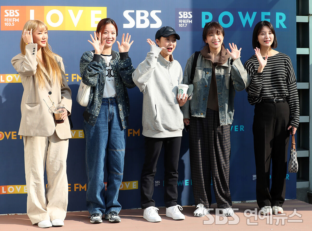 [E포토] EXID, '데뷔 10주년, 3년 만의 완전체 컴백'