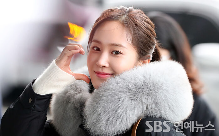 [Throwback] YURI of Girls' Generation Melts the Winter Chill With ...