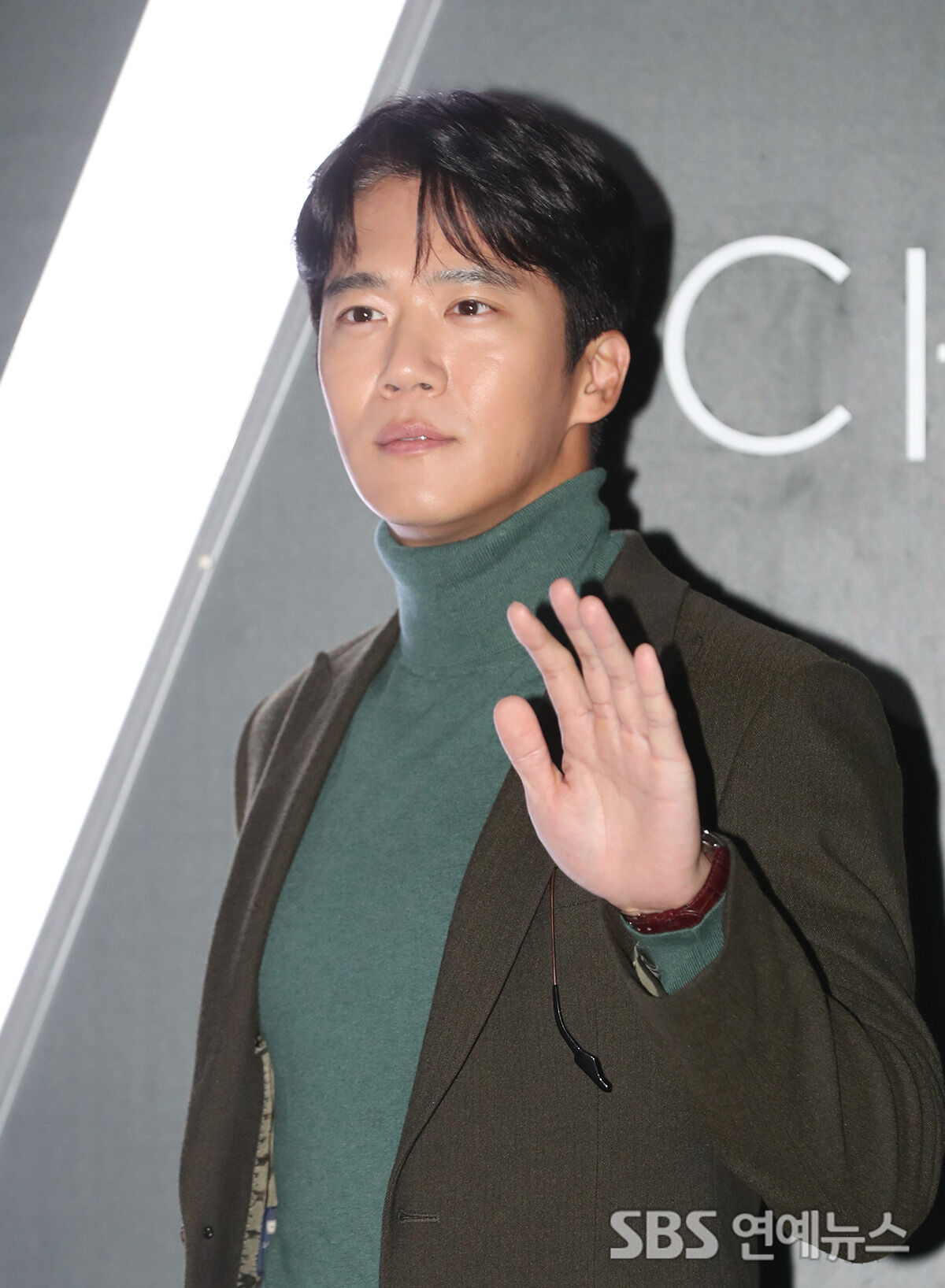 [e포토] 하석진 훈훈한 가을남자의 하트