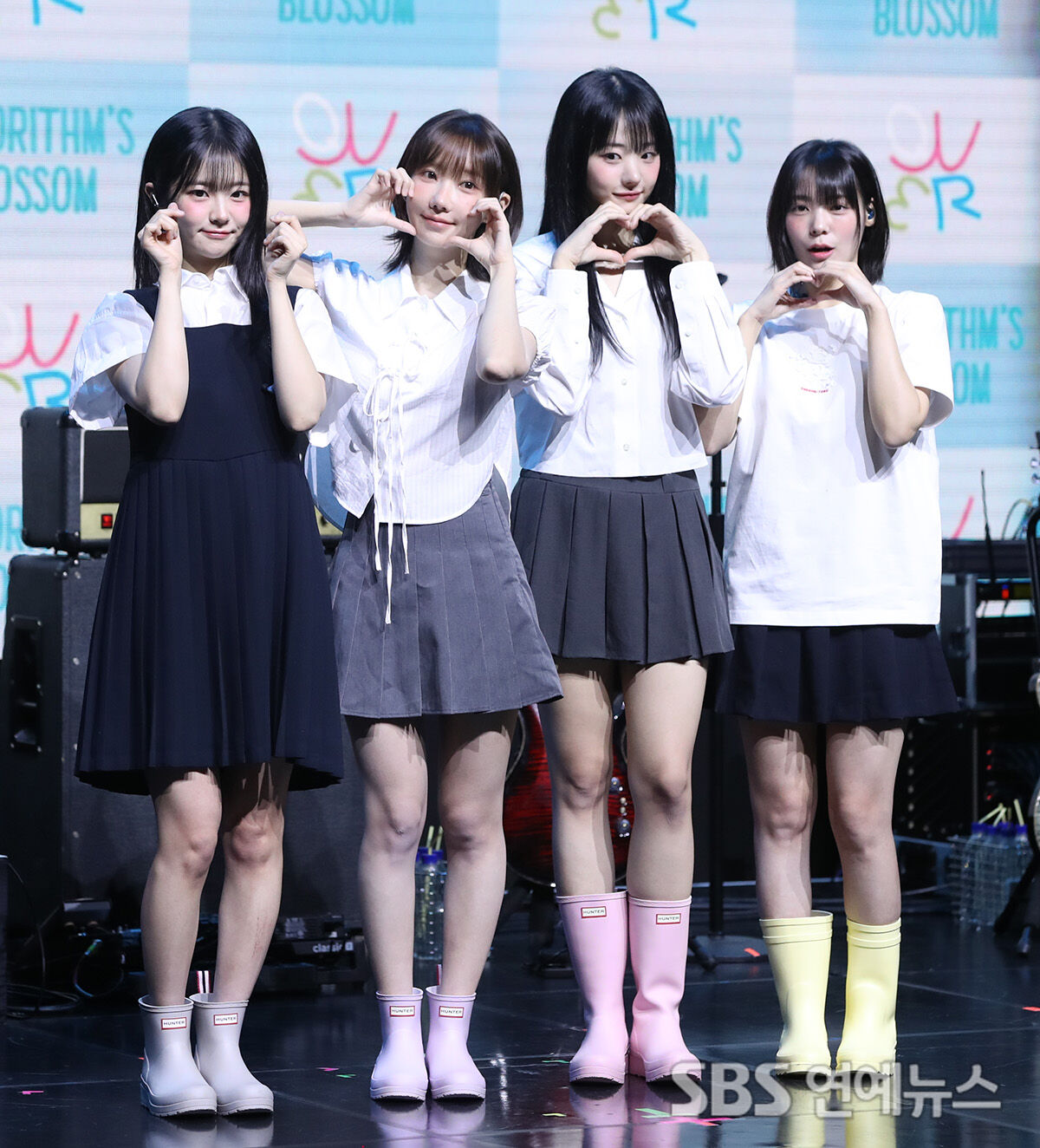 [E포토] QWER, '핫한 K팝 걸밴드'