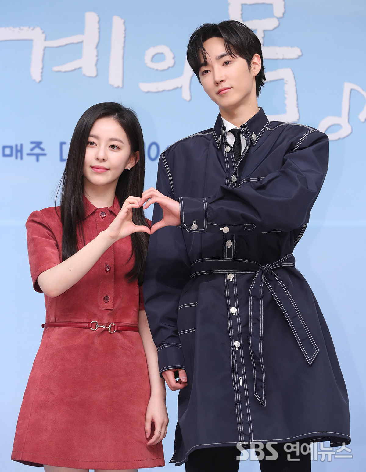 [E-Photo] Park Jihu and HA YOO JOON, A Couple United by the Music of ...