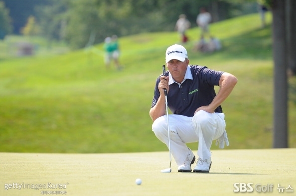 SBS Golf 뉴스 : 전체 뉴스 : [PGA포토] 펠트, 진지한 눈빛 '선두의 위엄', AT&T 내셔널 1R : SBS Golf