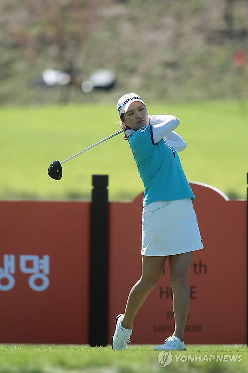 SBS Golf 뉴스 : 전체 뉴스 : '한화금융골프' 유소연 '뒷심' 발휘…첫날 6위 : SBS Golf