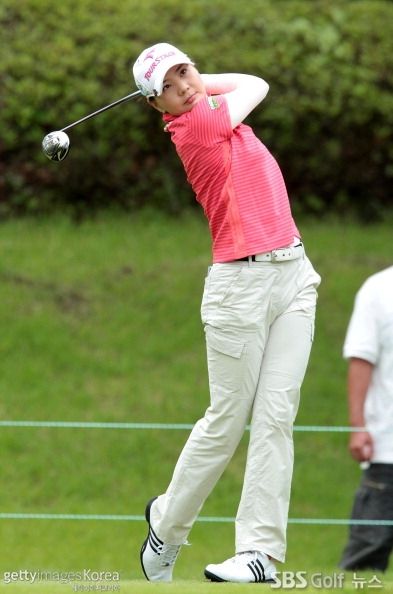 SBS 스포츠 골프 뉴스 : 전체뉴스 : [JLPGA] 김나리, 1오버파 '단독 3위', 일본여자오픈 2R : SBS