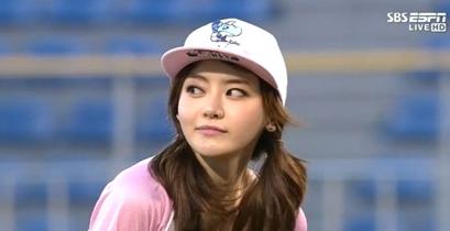 서유리 패대기 시구 새역사 '제시카는 잊으세요' - SBS Biz