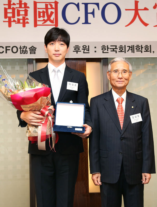휠라코리아 이성훈 전무 '2013 한국CFO 대상' 수상 - SBS Biz