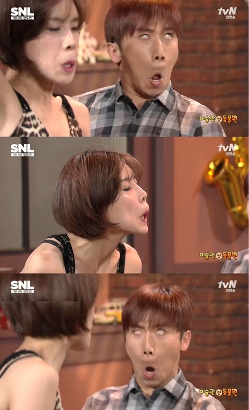 'SNL' 장도연, 바나나를 껍질째?…원숭이 흉내 '폭소' - SBS Biz