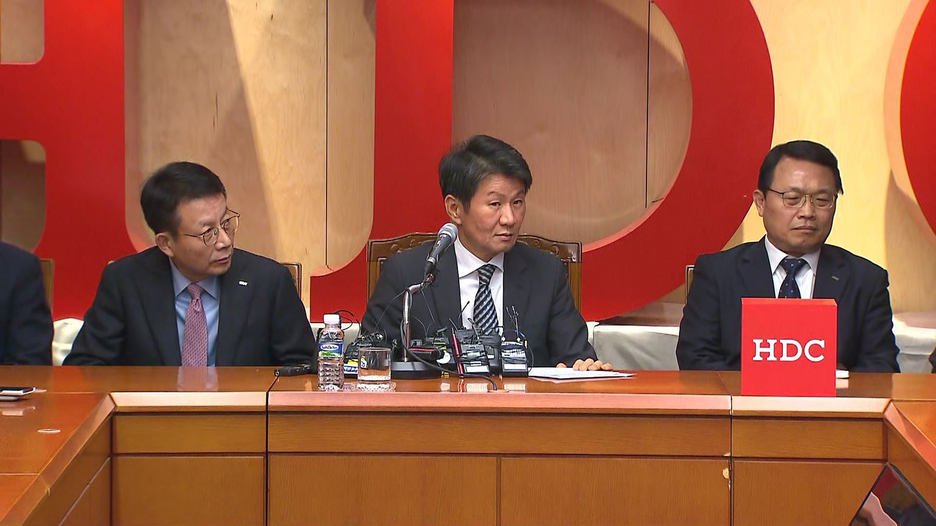 HDC현산, 아시아나 품는다…우선협상대상자 최종선정 - SBS Biz