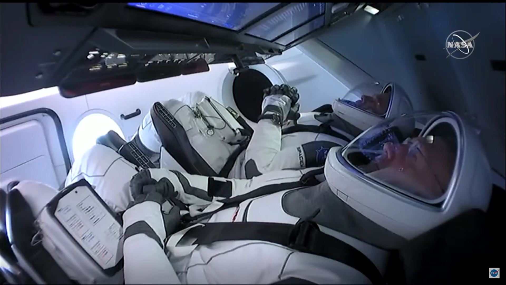 [오늘의 키워드] 테슬라, 우주선 도킹 성공…“우주여행용 로켓 만들 것” - SBS Biz