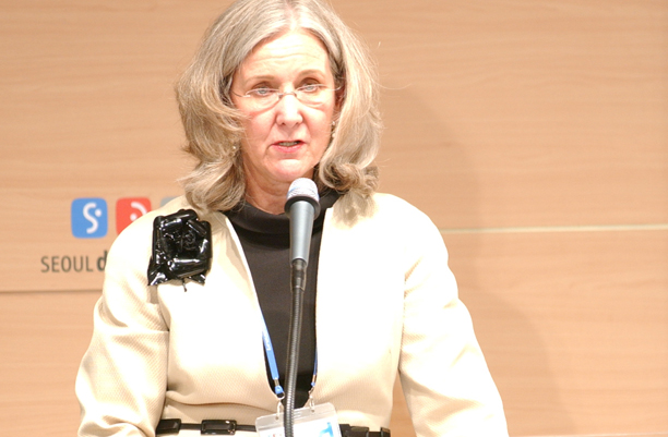 [Archive] SDF2005 | Arlene Harris